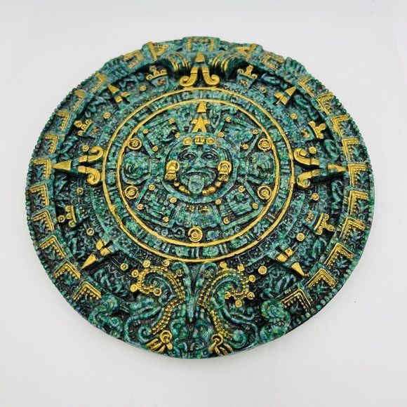 Art | Azteccalendar Wall Plaque Sun God Art Faux Stone Gold Green ...
